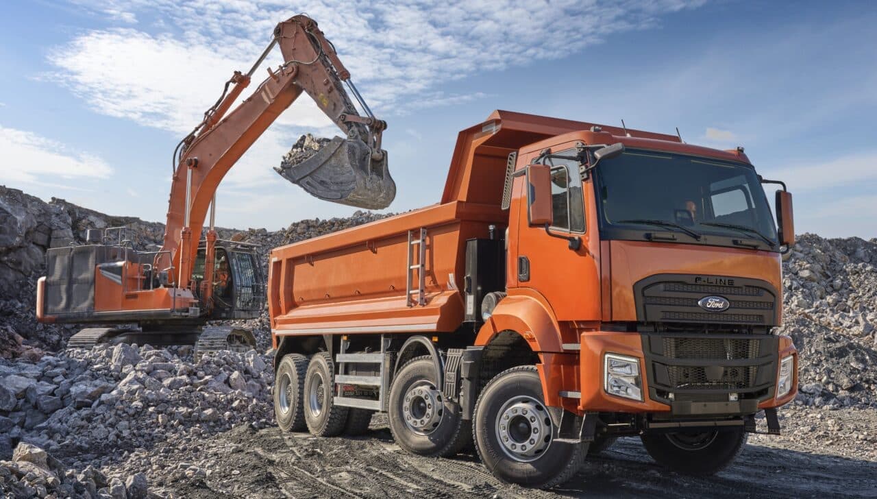 Billenőplatós teherautó - Delta Truck